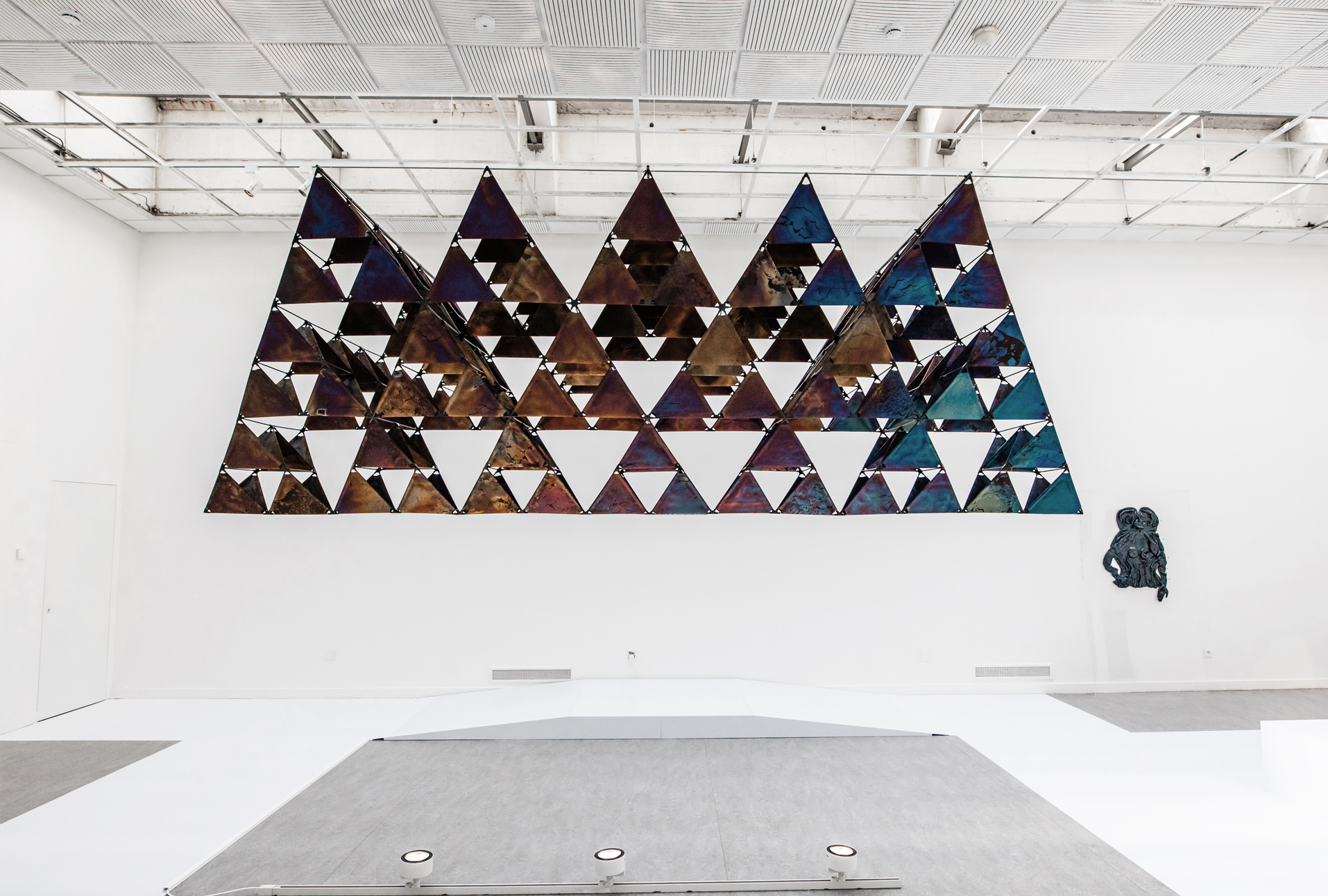 A Geometry of Togetherness – Ecology of Colour